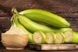 6 benefícios da banana verde que você provavelmente desconhecia - Melhor Com Saúde