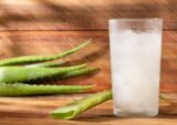 5 possíveis benefícios de tomar suco de aloe vera diariamente - Melhor ...